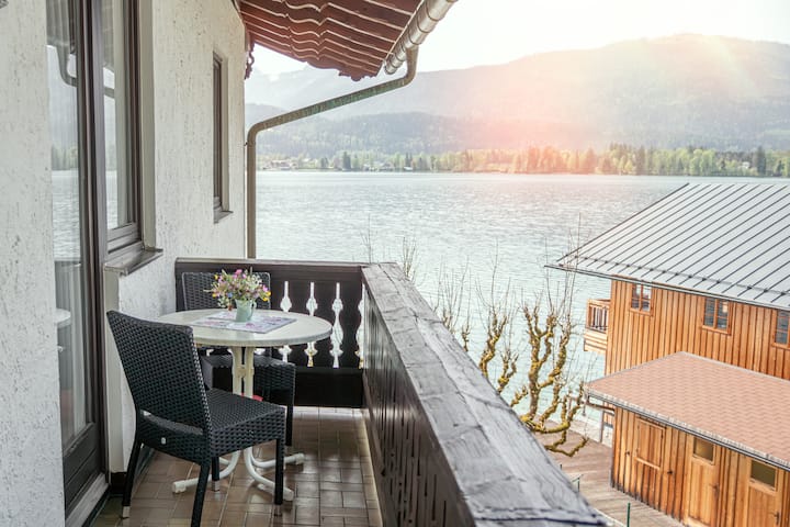 Appartement Mit Balkon Direkt Am See - St Wolfgang
