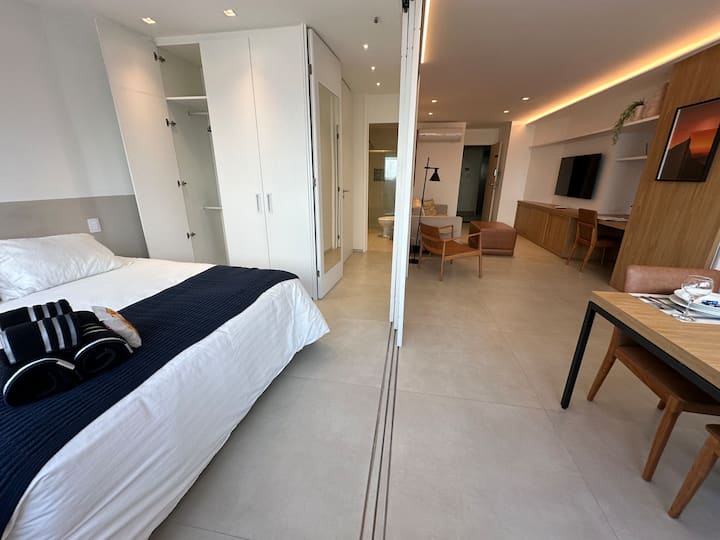 710 Flat Lindo Localização Perfeita  350m Praia - Ipanema