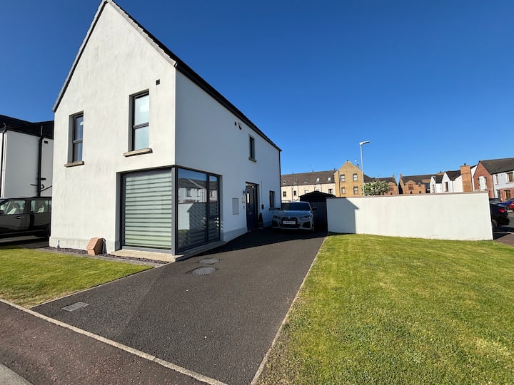 Detached Modern Home Portstewart - Portstewart