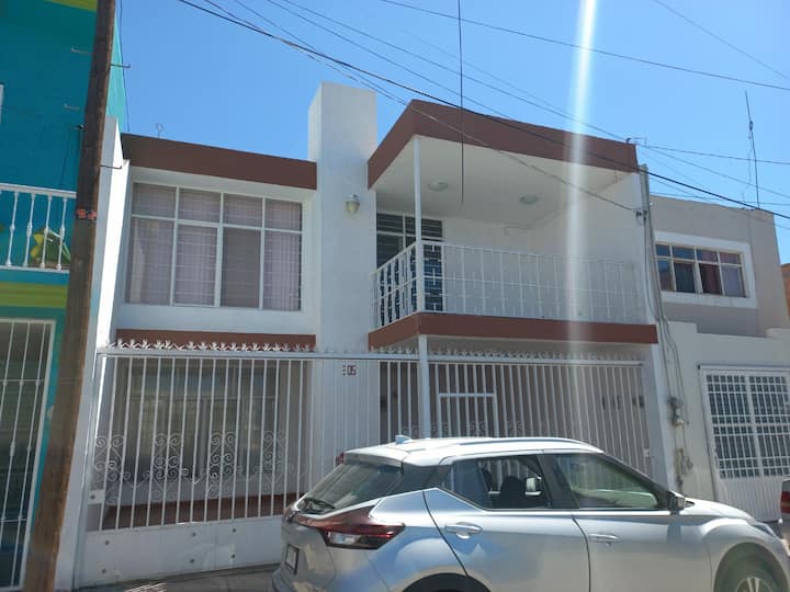 Linda Y Amplia Casa. - Aguascalientes