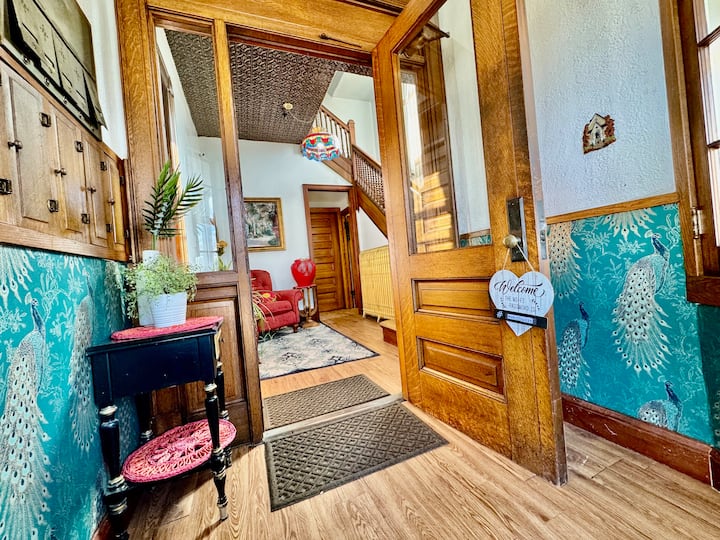 King Bedroom, Hamline University - Saint Paul, MN