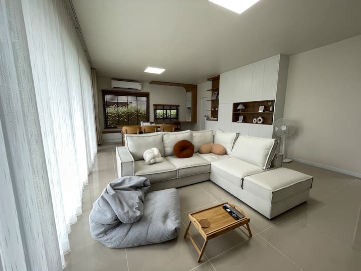 Japanese House Style - 3 Bedrooms 3 Bathrooms - Thailand