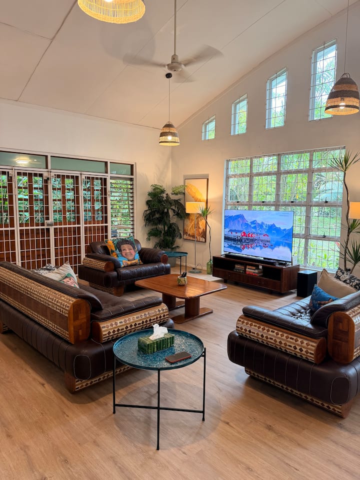 Garveys Grove - 4 Bedroom Home - 