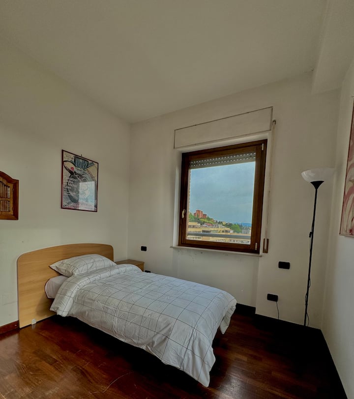 Room Next To Mini-metro In Perugia - Perugia