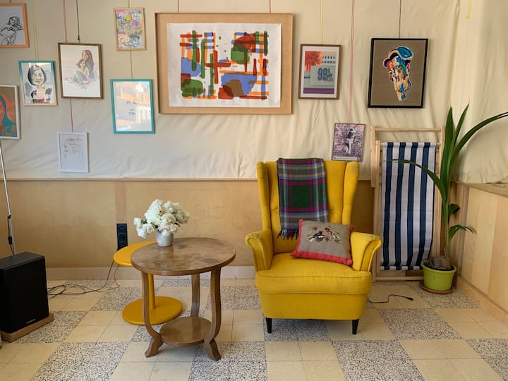 Artists Apartment With Balcony - Frontignan