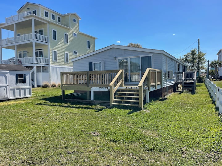 Newly Updated Canal Front Home. - Surf City, NC