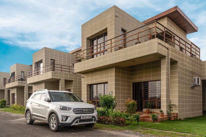 Agv31 Singh Villa
Vedic Village With Swimming Pool - Kolkata