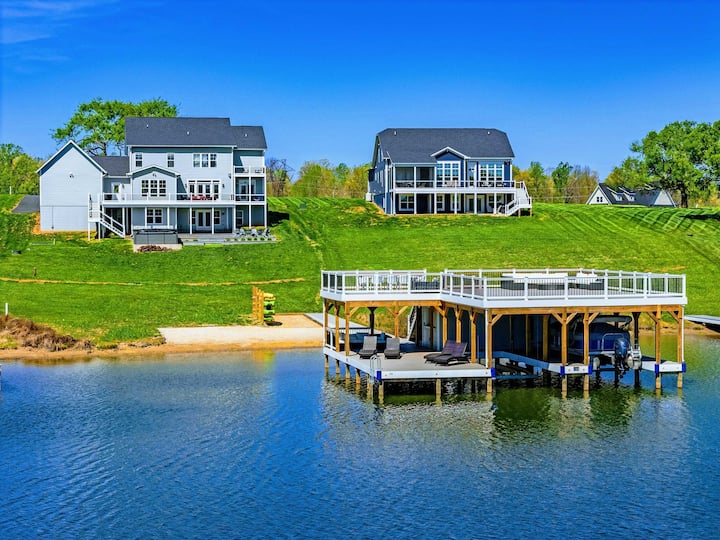 New 8br Lakefront Lake Anna, Dock, & Swim Spa - Bumpass, VA