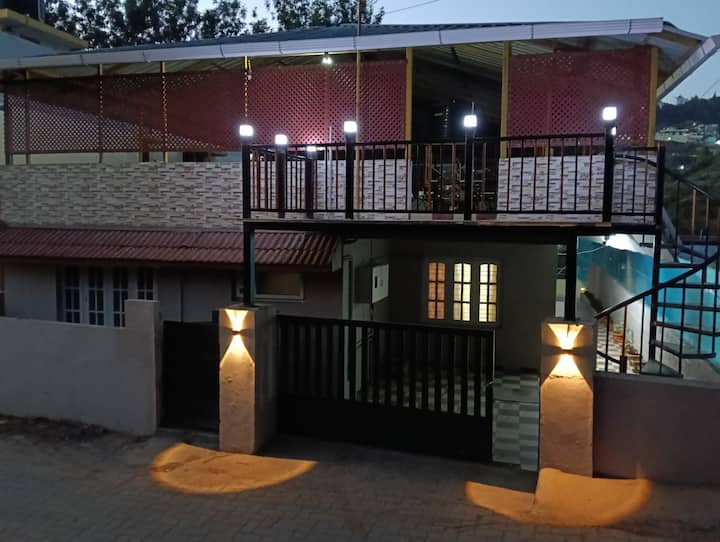 La Siesta - Family Suite 1 - Ooty