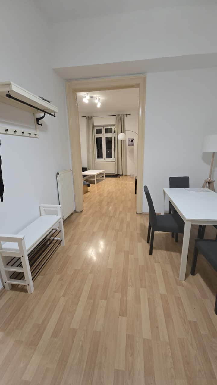 Stadthalle / Gürtelmeile Apartment No4 - Viena