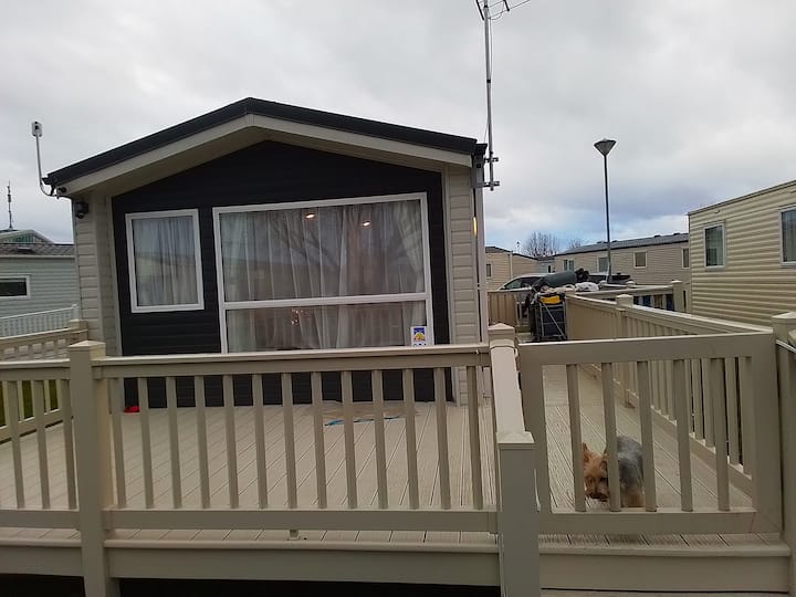 Helens Luxury Fully Equipt Caravan. No Pets - Clacton-on-Sea