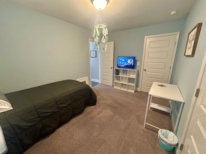 Shared Home With Private Living Quarters! - Lebanon, TN