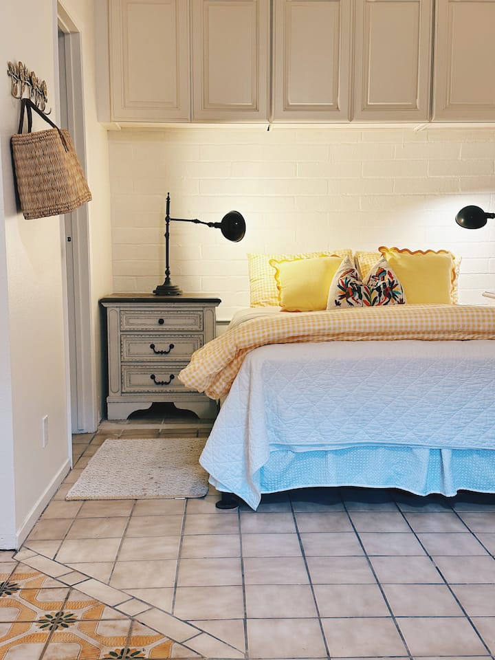 Oak St Beach Studio - Laguna Beach, CA