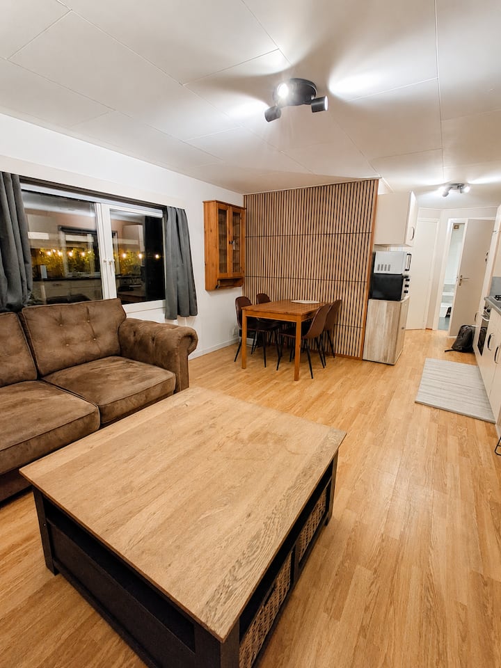 Chalet Near Forest, Train Station - Tilburg
