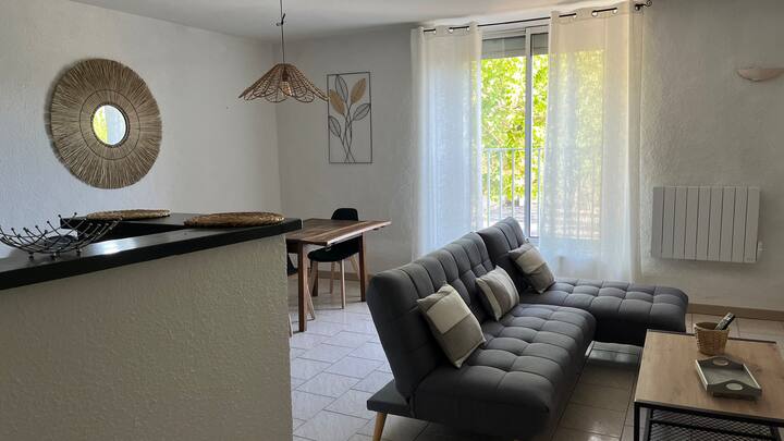 Spacieux 2 Chambres / Clim/ Parking / Local Velos - Le Thor
