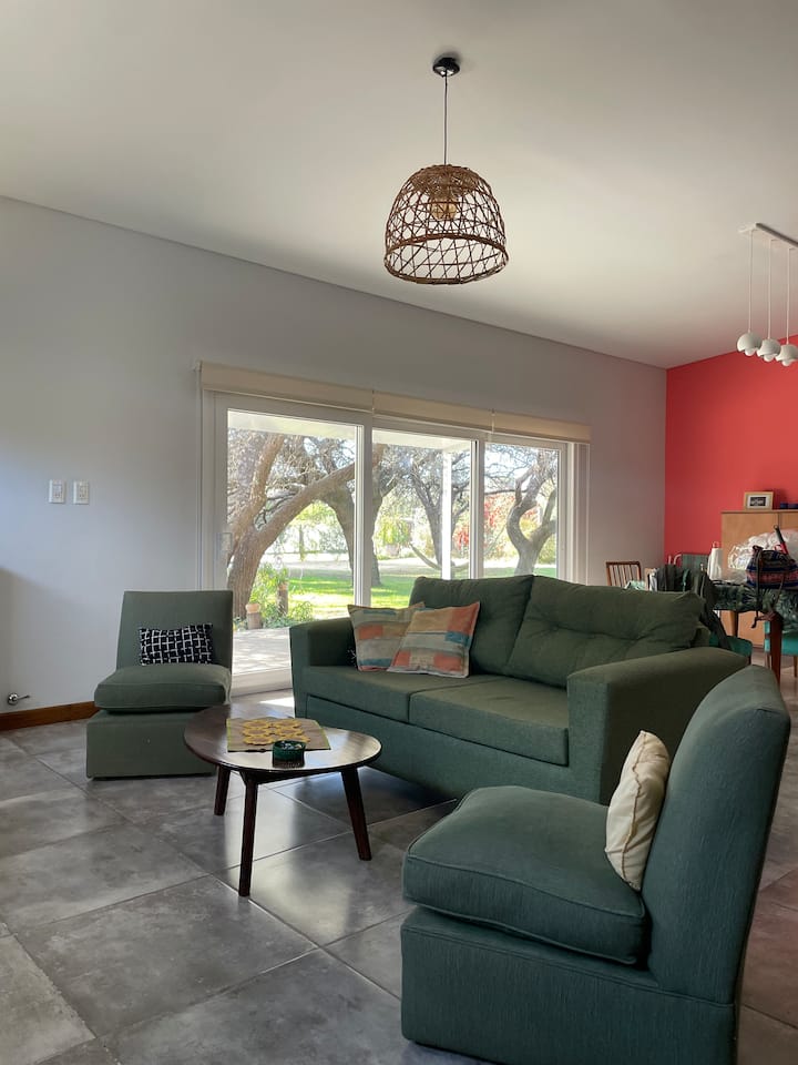 Casa Rodeada De Naturaleza. - Provincia de La Pampa