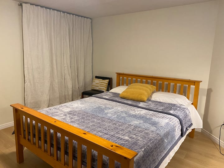 Welcome To Guelph 24 D - Guelph