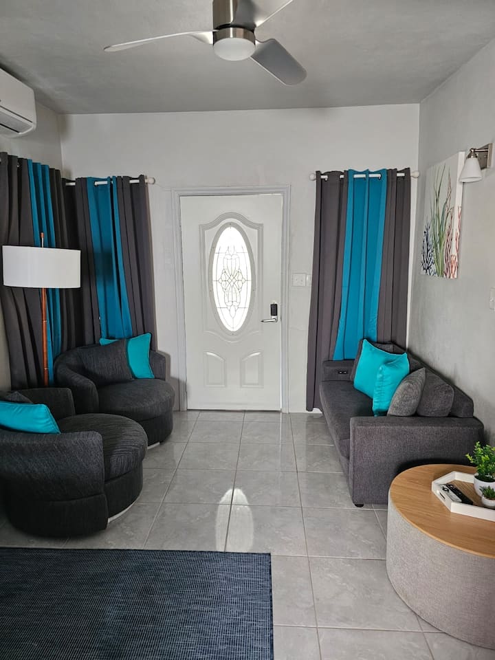 Modern Home W/ A/c Near Beaches & Attractions - Antigua and Barbuda
