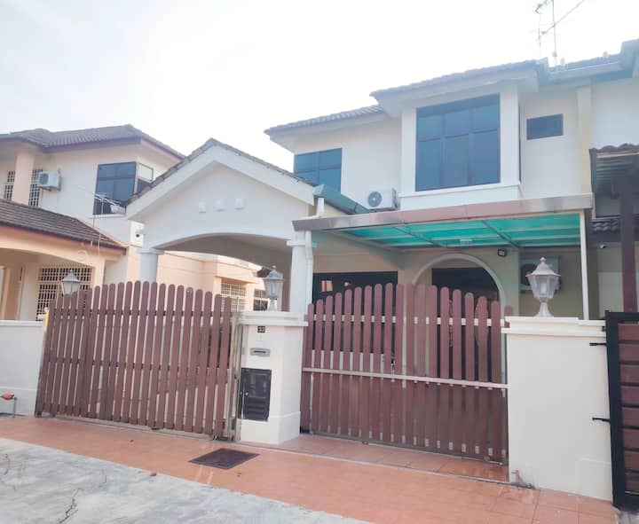 Happy Stay 32 - Batu Ferringhi