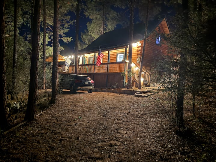 Cozy Cowboy Log Cabin In Prescott Arizona - Prescott, AZ