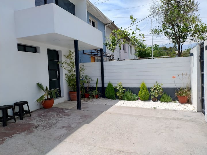 Casa Entera 5 D 2 B Y Parking - Santiago