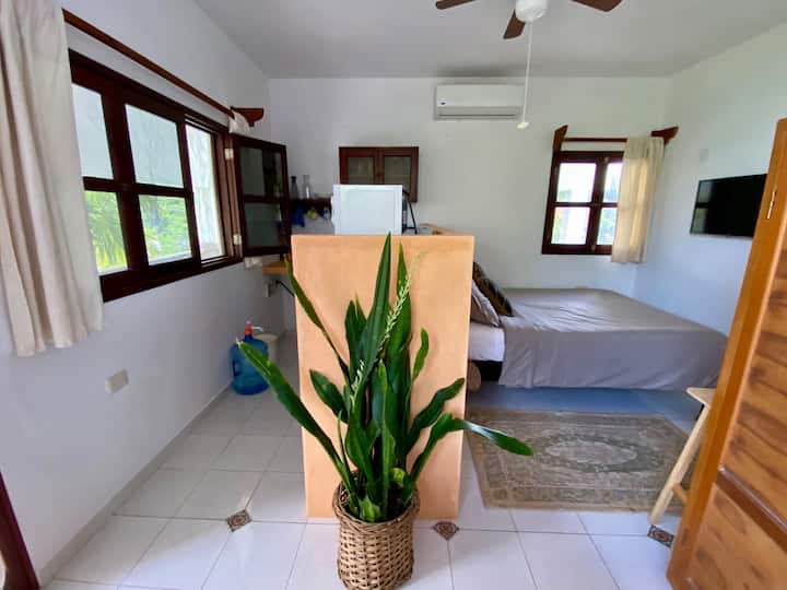 Estudio Pia En Segundo Piso Con Balcón - Isla Mujeres