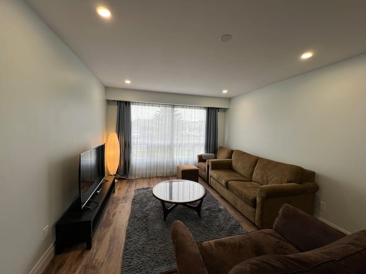 Home In Ottawa - Kanata