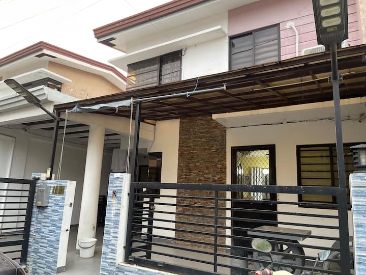 Travellers Staycation:ac In Bedrooms & Living Room - Santa Maria