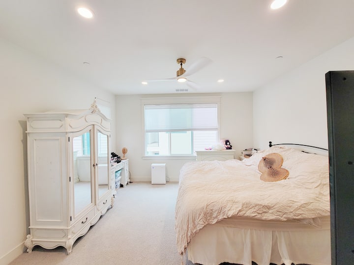 Irvine 5bedroom Great Park New Home - Irvine, CA