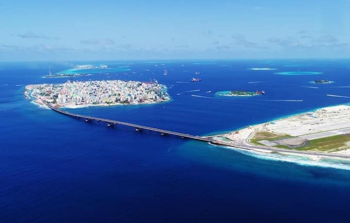 10 Minutes From Airport | Modern Comfy Room - Maldives