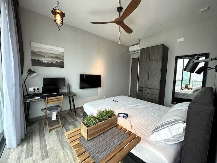 Stylish Co-living Rooms/ Studios In Same Apt - Singapore