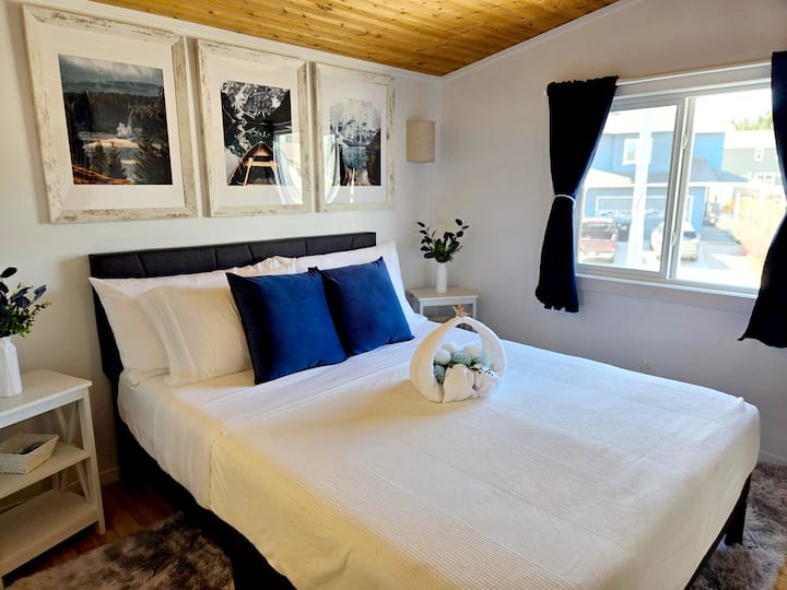 The Ross Retreat - Hinton