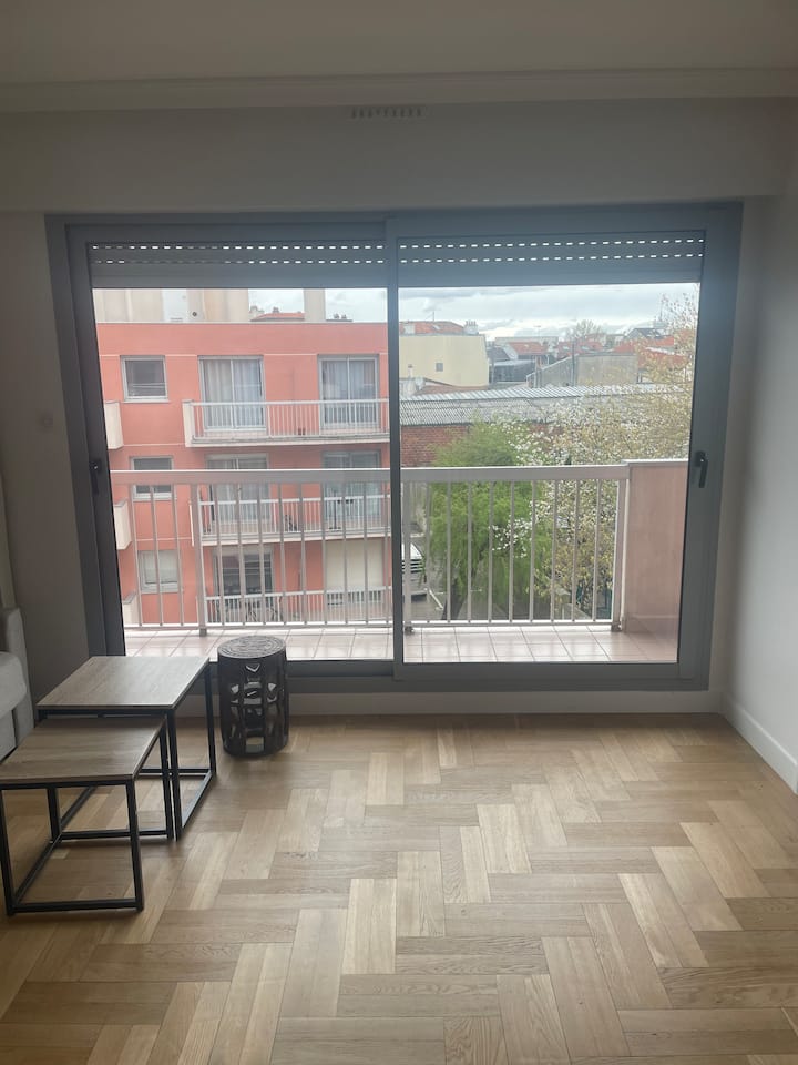 Appartementproche Métro Ligne 9 Et L’est De Paris - Montreuil, France