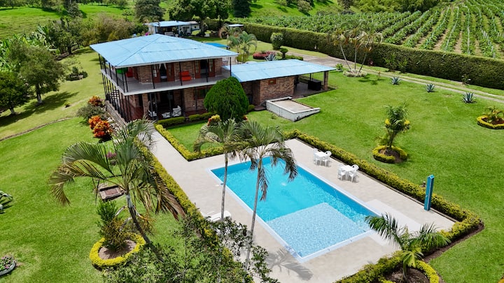 Espectacular Casa De Recreo - Pereira, Colombia