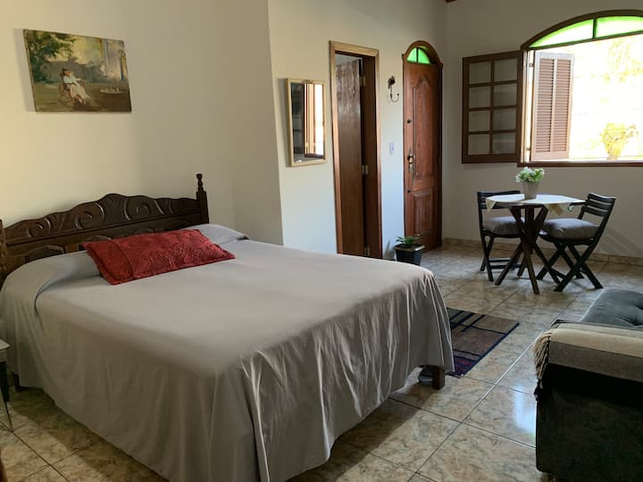 Suíte Privada Com Garagem - Belo Horizonte