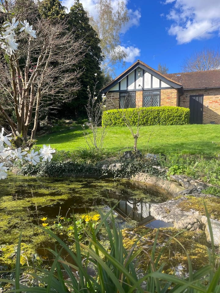 Guesthouse With Idyllic View - Bromley