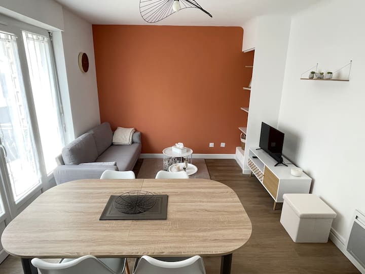 Logement Très Lumineux De 60m² - Trignac