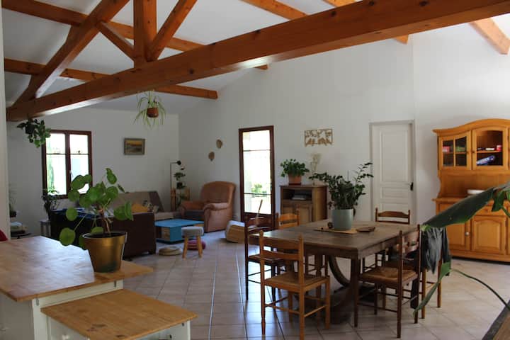 Belle Maison Familiale à L’orée Des Bois - Dieulefit