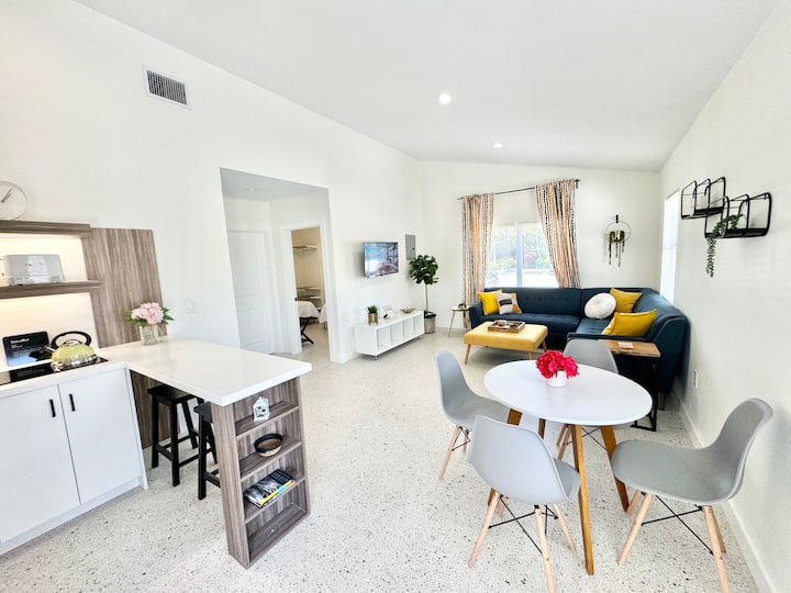 Casa Delray 9 - Luxury & Modern 2bed/1bath - Pool - Delray Beach, FL