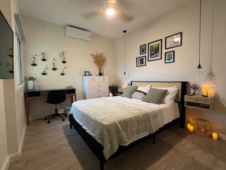 Modern Zen Condo In Gated Central Complex - Jamaika