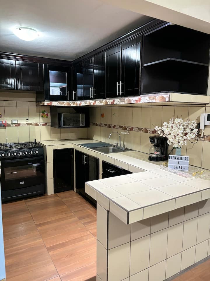 Casa De Las Flores (En Primer Nivel) - San Francisco El Alto