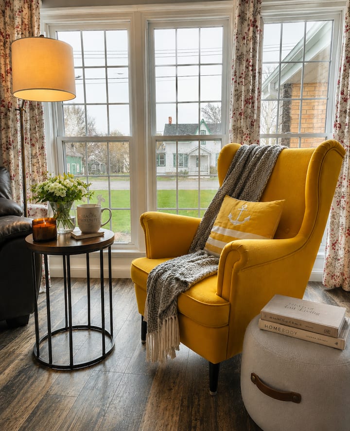 Downtown Picton Retreat -Near Sandbanks & Wineries - Picton, Canada