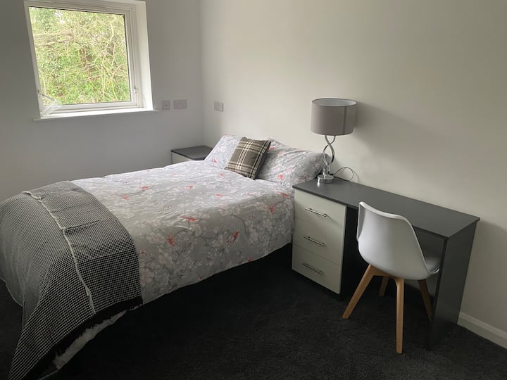 Hmo House-share: Sheffield From £125 Per Week - Sheffield