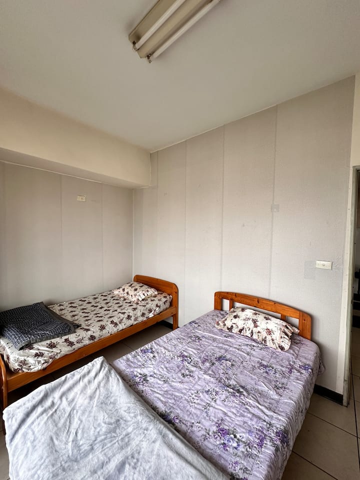 Comfy And Easy Stay (Twin Bed Full Room) - 타이중