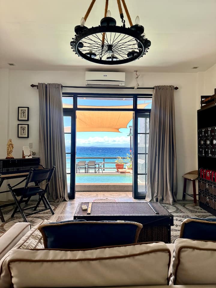 Tommy Bahama Beach House - Batangas