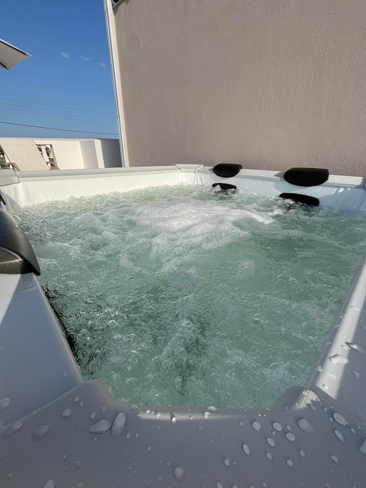 03-superior Double Room - Private Jacuzzi - Santorini