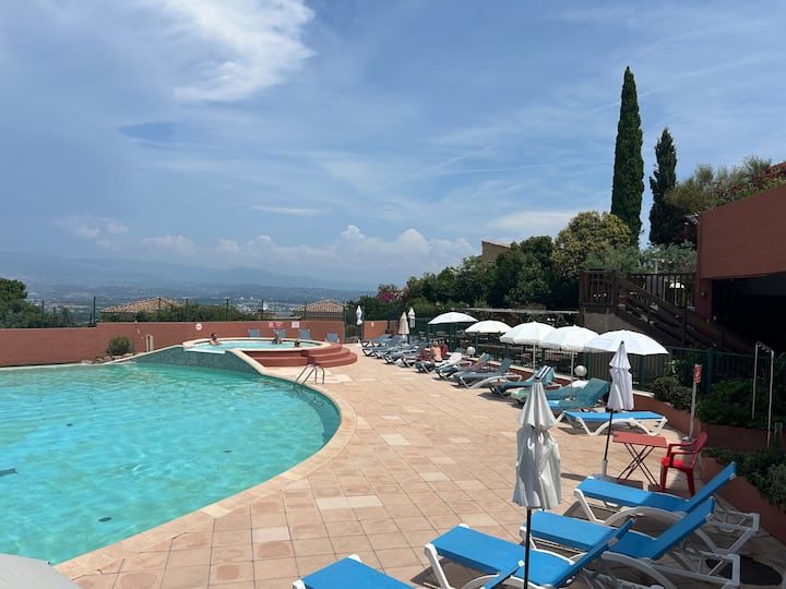 Entièrement Climatisé, Piscine, Proche Plage. - Théoule-sur-Mer