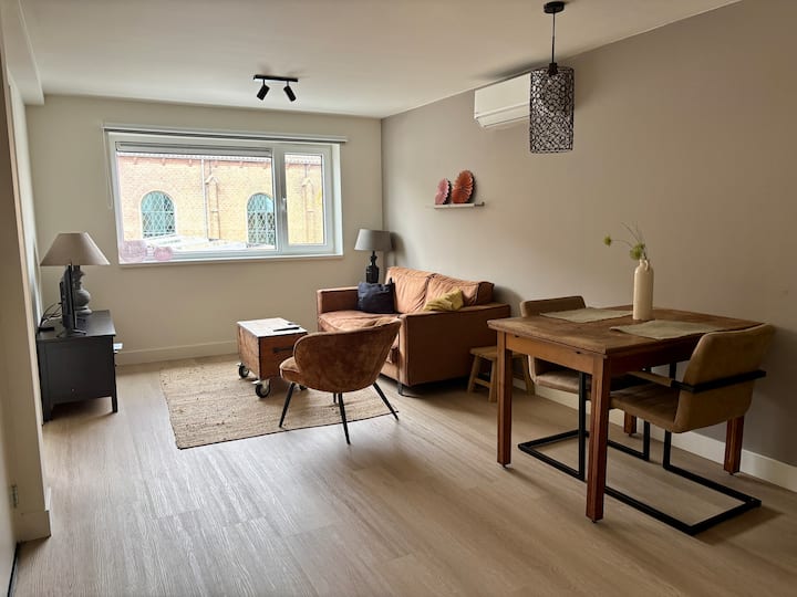 Centraal Gelegen Bovenwoning - Woerden