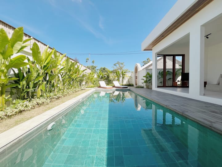 Serene Wave Escape – 2br Tropical Villa - Jimbaran