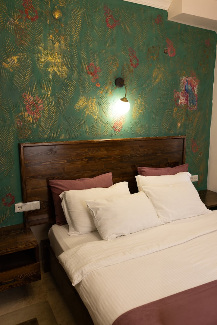 In Göreme Center-ballon View- - Cappadocia